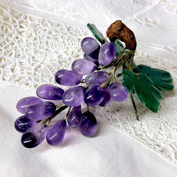 Vintage | Accents | Vtg Chinese Amethyst And Jade Carved Grapes Decor ...